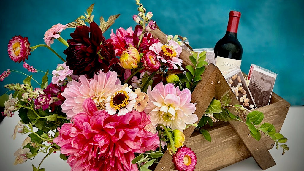 Seattle Flower Delivery | Gift Baskets | Florist | Campanula Design ...